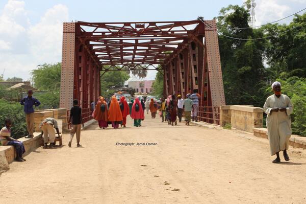 Shaqaalihii dhismaha Golaha deegaanka oo isaga baxay Buulo-Burde ...