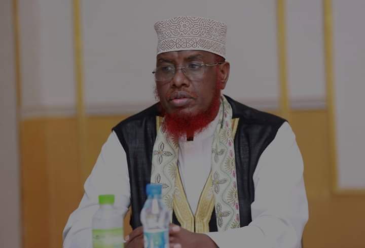 Sheekh Umal oo shaaciyey sababta looga joojiyey muxaadarada | Radio ...