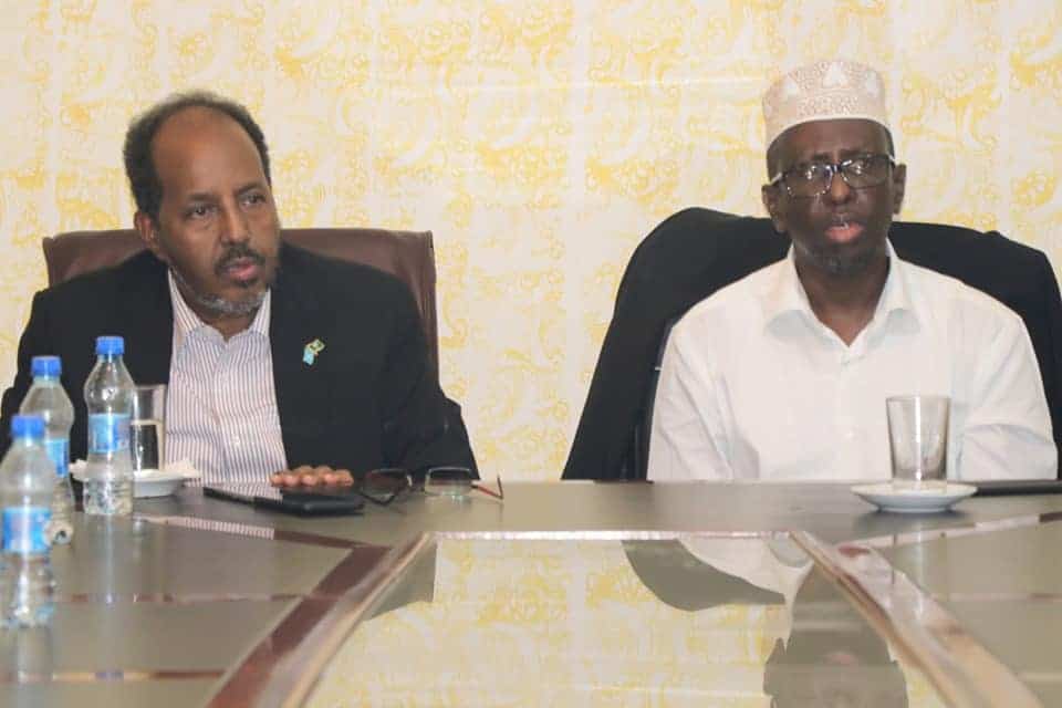 Sheekh Shariif & Xassan Sheekh oo Maanta ku wajahan Baladweyne | Radio ...