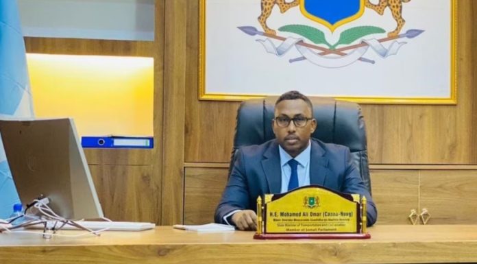 Wasiir ka Tirsan Xukuumadda Soomaaliya oo iscasilay - Radio Risaala ...