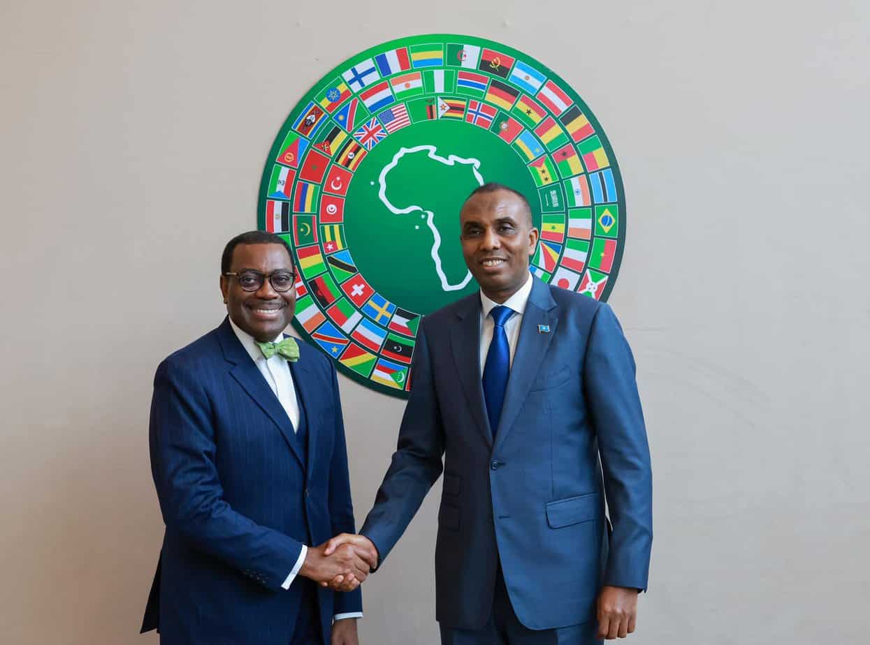 Maxay ka wada hadleen Ra’iisal Wasaare Xamse & Madaxweynaha Bangiga ...