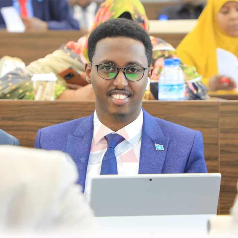 Wasiir Maxamed Barre oo sheegay in baaritaan lagu sameeynao sida loo ...