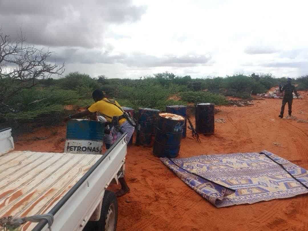 laamaha Amniga Amniga oo qabtay Raashin & shidaal loo waday Al-Shabaab ...