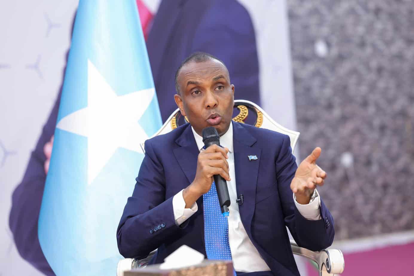 Ra'iisal Wasaare Xamse oo soo dhaweeyay Go'aanka Cunuqabateeynta Hubka ...