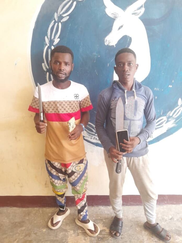 Ciidanka Booliska oo qabtay Koox Dhac ka geysaneysay degmada Dharkenley ...