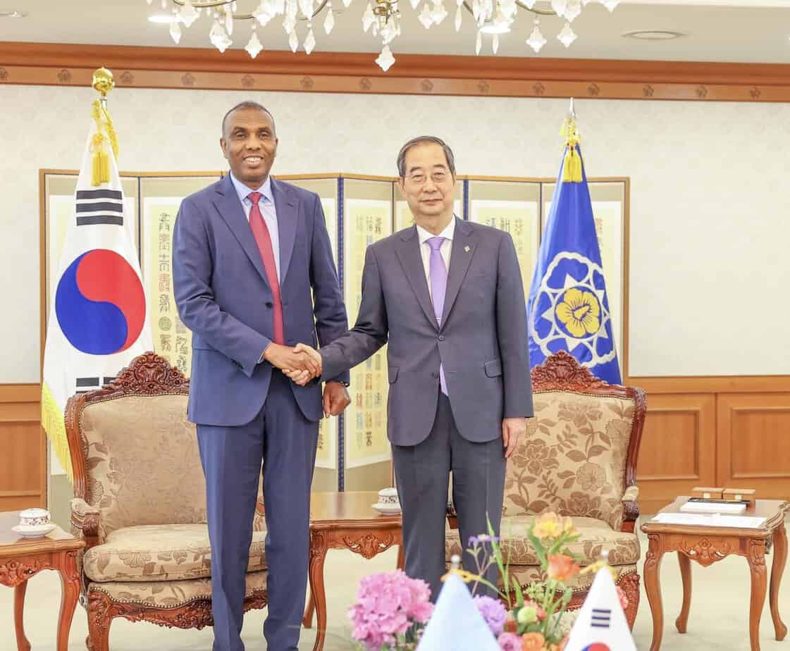 Ra’iisal Wasaare Xamse oo la kulmay dhiggiisa dalka Kuuriyada Koofureed ...