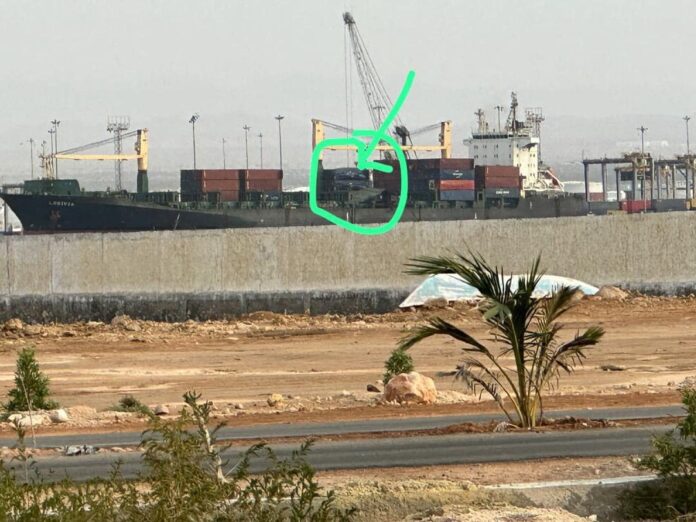 Markab ay weerar la beegsadeen Xuutiyiinta Yemen oo ku soo xirtay ...