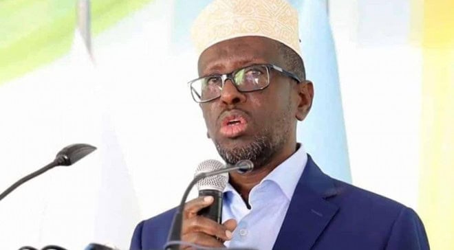 Sheekh Shariif, Xasan Kheyre iyo C/raxmaan C/shakuur oo ka horyimid ...